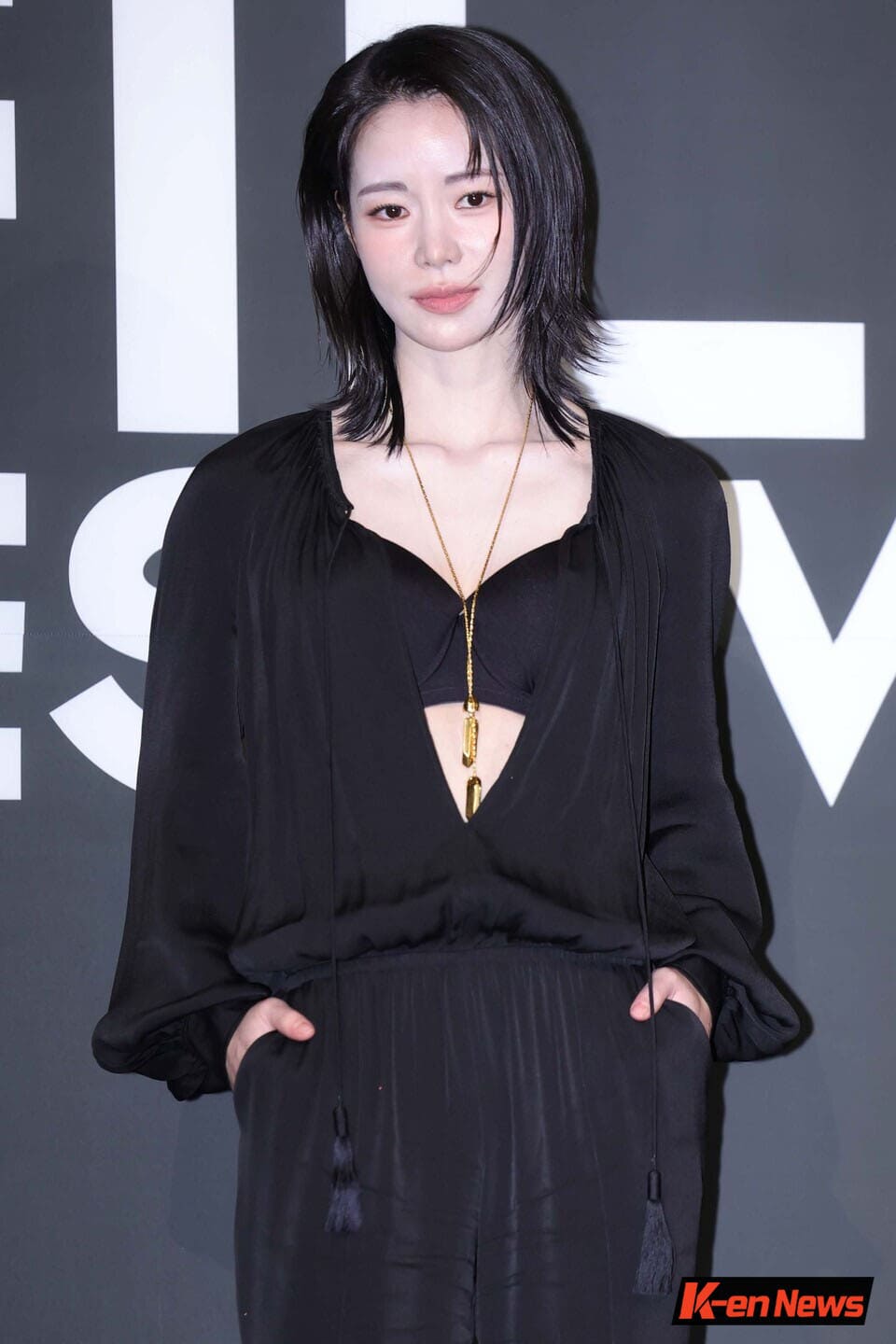 Lim Ji-yeon’s Daring Black Look Turns Heads
