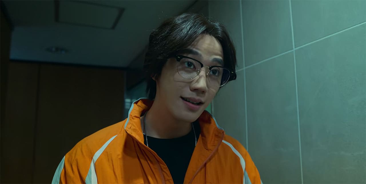 'Handsome Trash' Lee Jun-young, From Sweetheart to Villain 'Weak Hero Class 2'