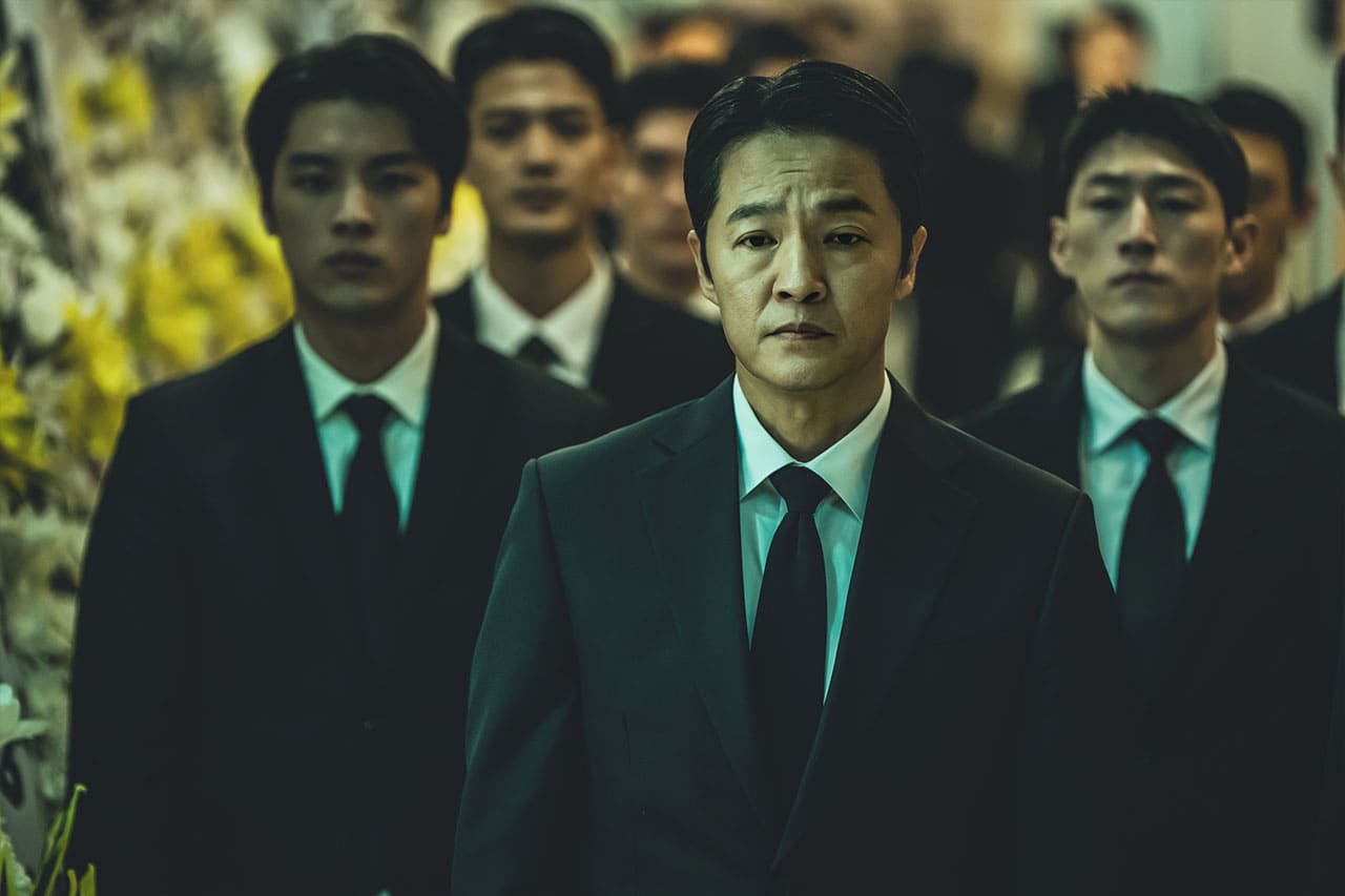 Choo Young-woo’s Cold Ambition Takes Center Stage in 'Mercy for None'