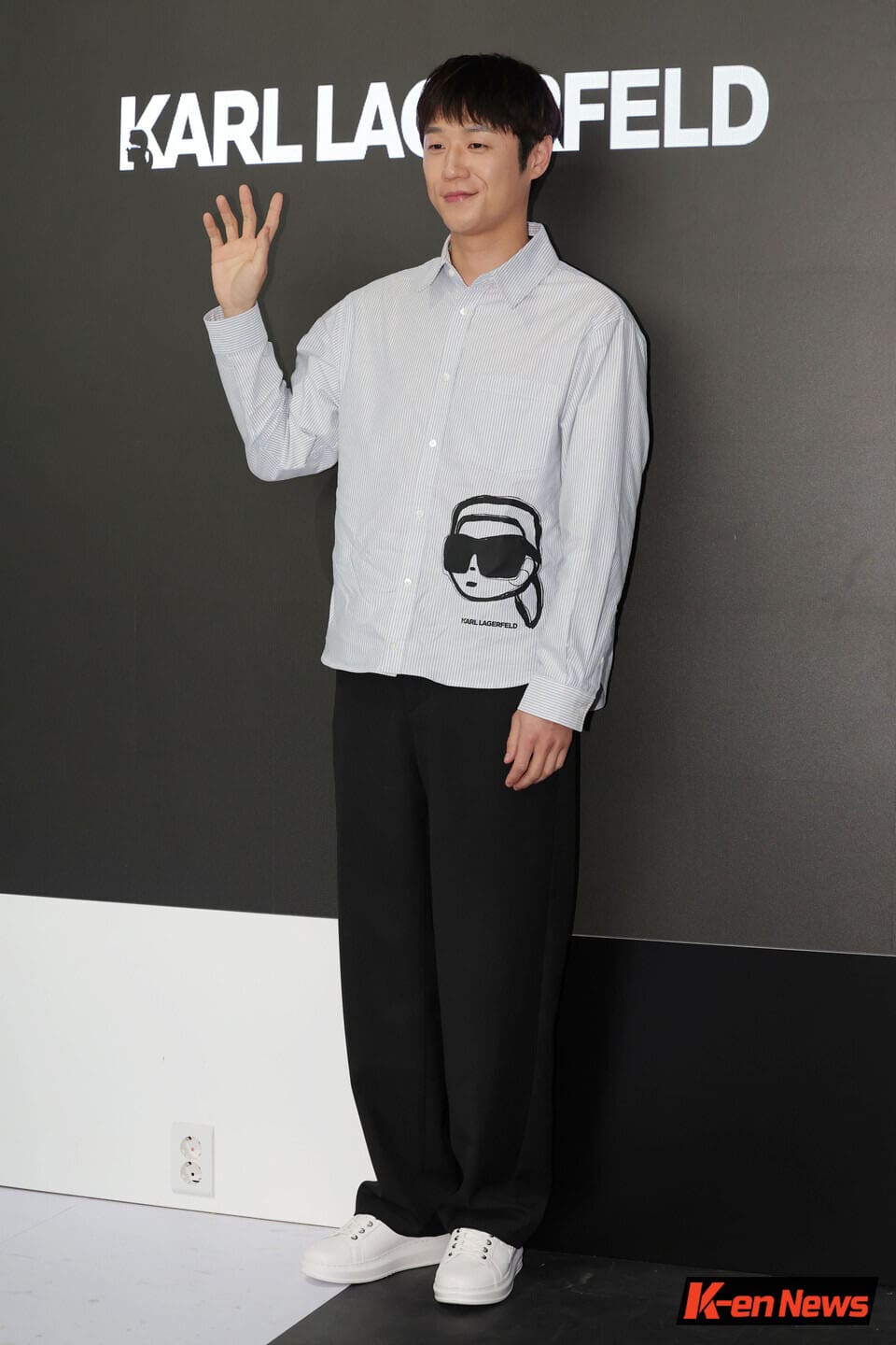 Is That Really Goo Dowon? Jung Jun-won Steals the Show with His ...