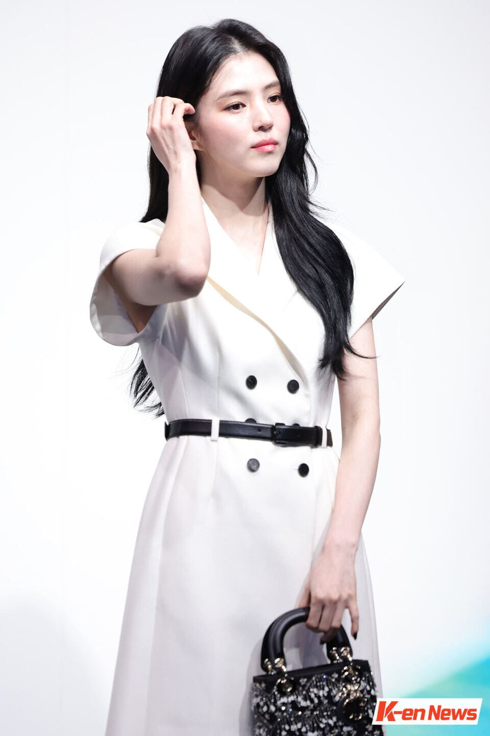 Han So-hee’s Mother Receives Suspended Sentence Again for Illegal ...