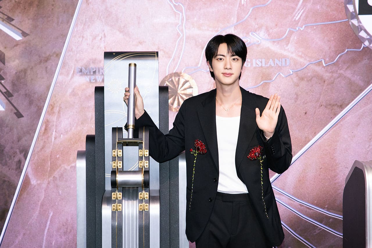 Jin Lights Up Empire State Building with ‘Echo’ Colors: “Let Our Dreams ...