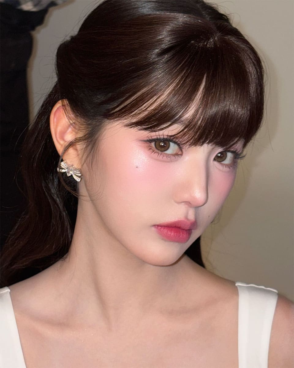 IVE Jang Won-young Stuns with Bangs, Channeling the Ultimate Romance Manga Heroine