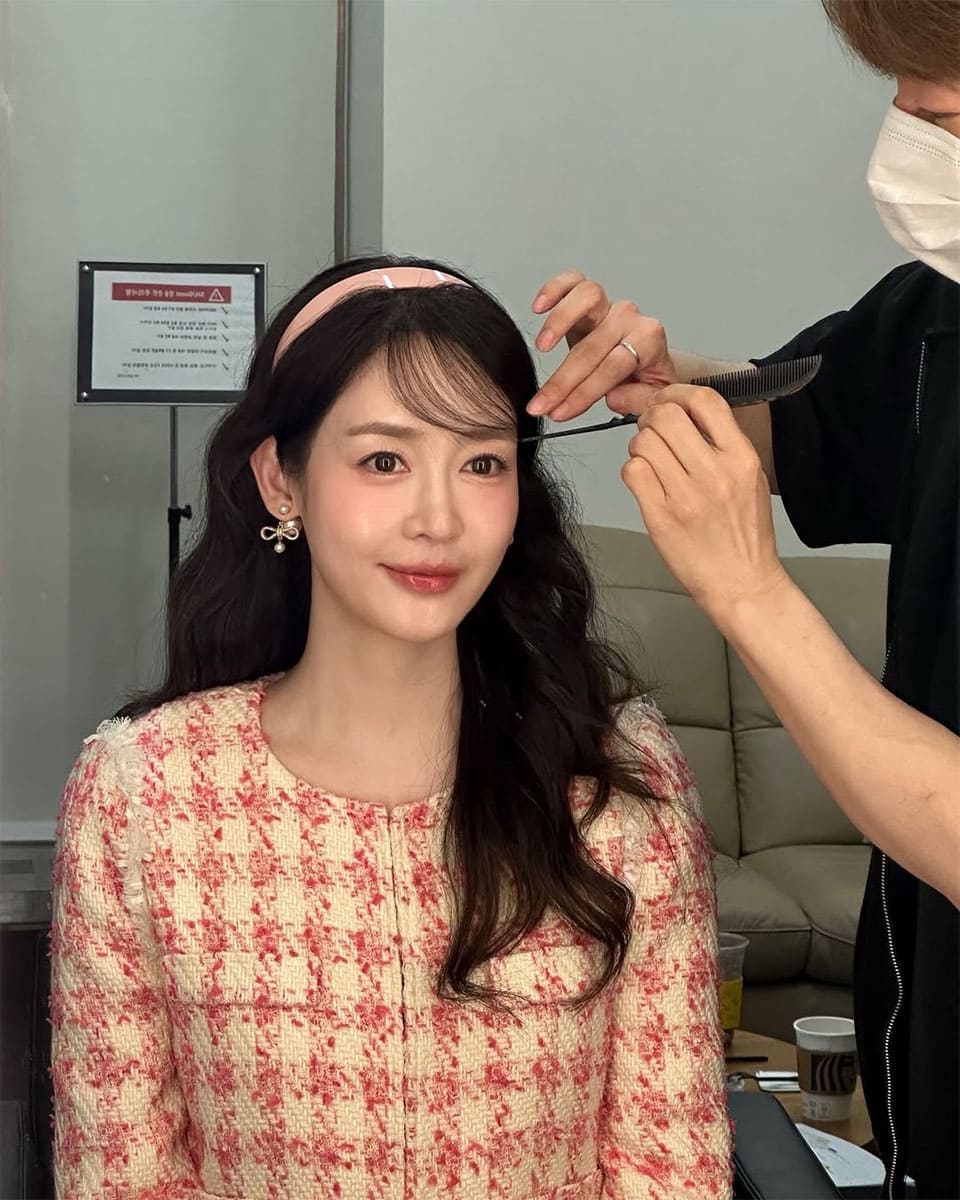 Sung Yu-ri Wows with Princess-Like Look at 44, Fellow Fin.K.L Members React