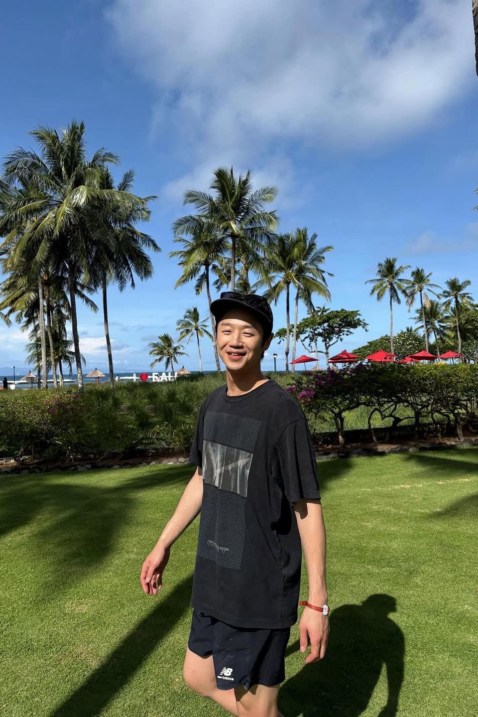 Jung Joon-won glows in Bali with 'Resident Playbook' charm