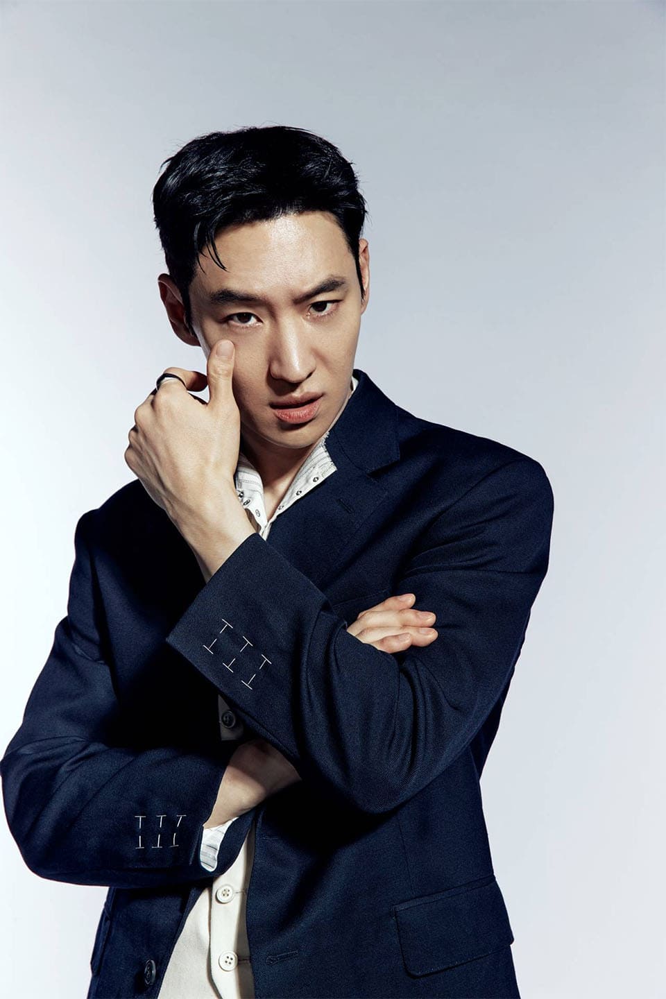 Lee Je-hoon: “Big Deal Felt Like My Father’s Story” [Interview]