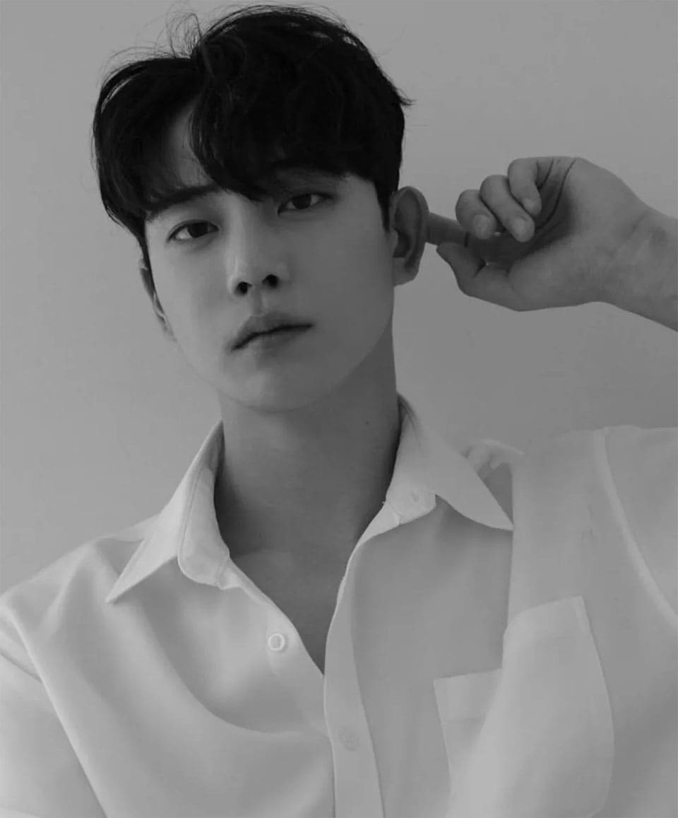 Model Kim Jong-seok Passes Away at 29