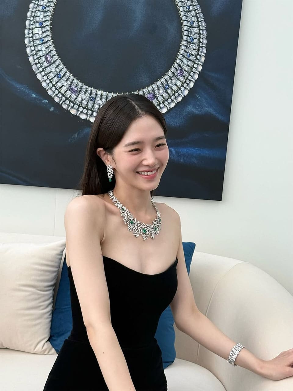 Park Gyu-young Stuns in Glamorous Black Dress at Hong Kong Event