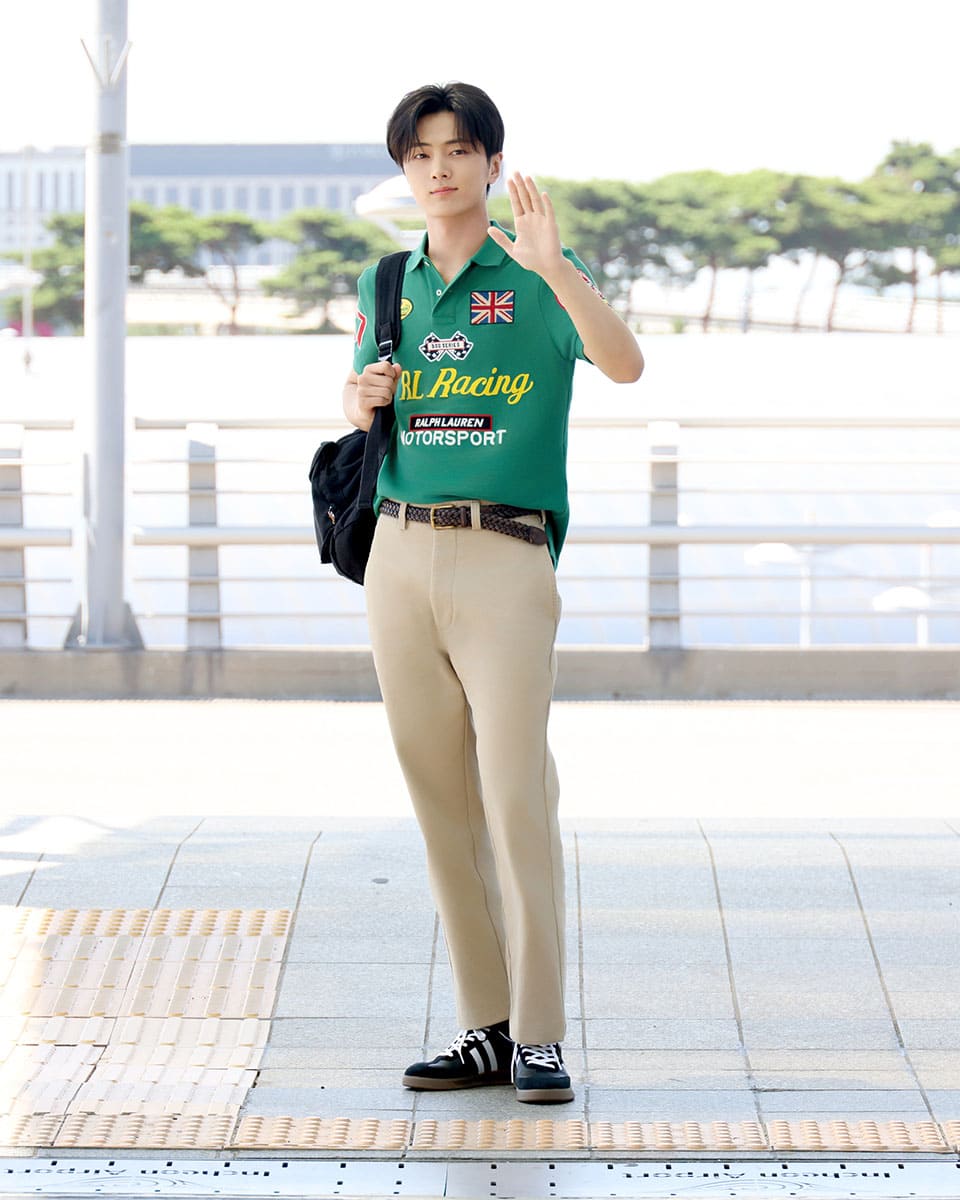 ENHYPEN’s Jay Turns Heads in Green on His Way to Wimbledon