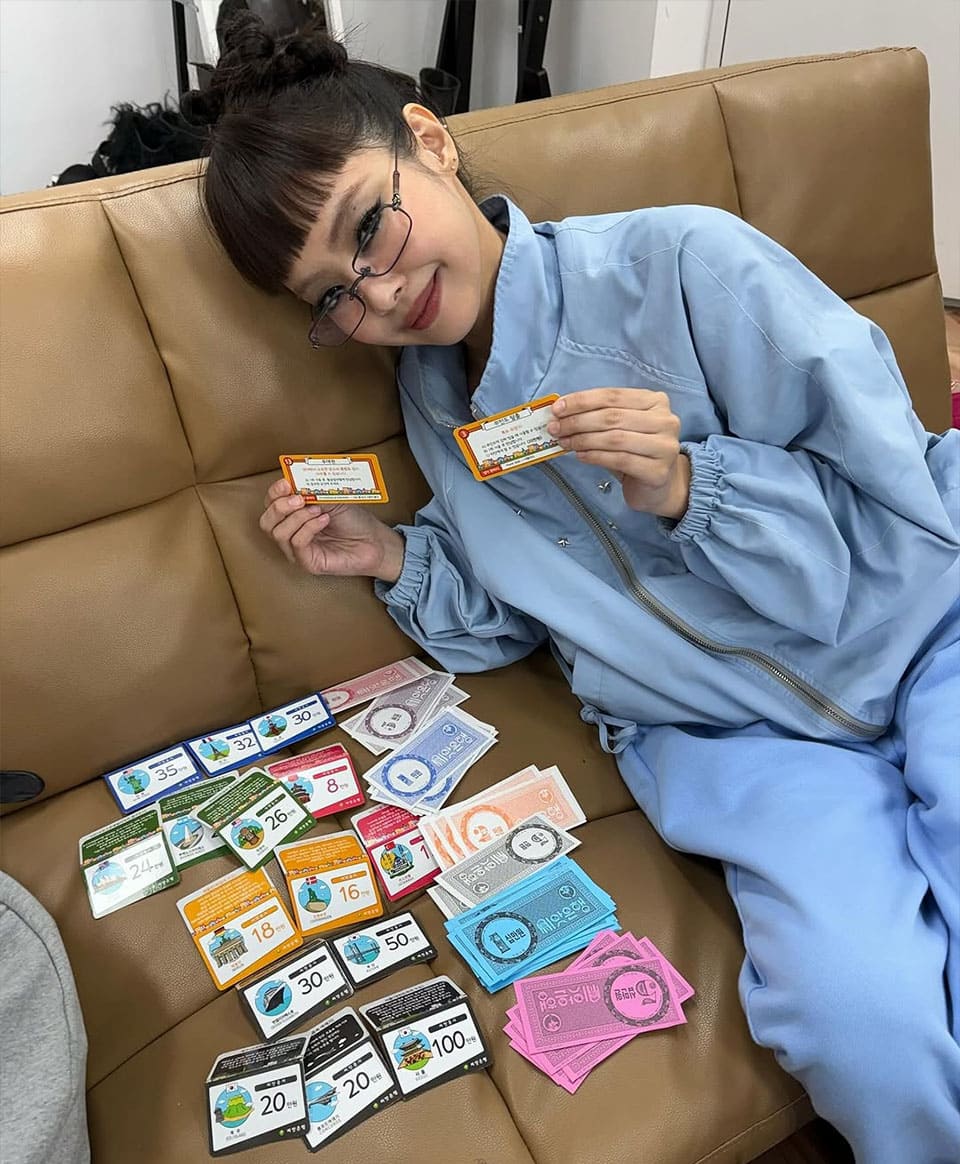 Sexy + Cute? Jennie Can Do Both — That’s Why She’s World-Class