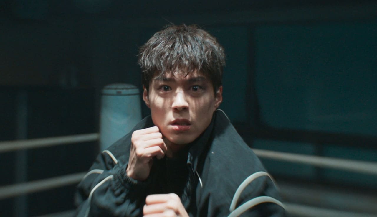 ‘Good Boy’ Park Bo-gum Swings Blindly — Is He Going Blind for Real?