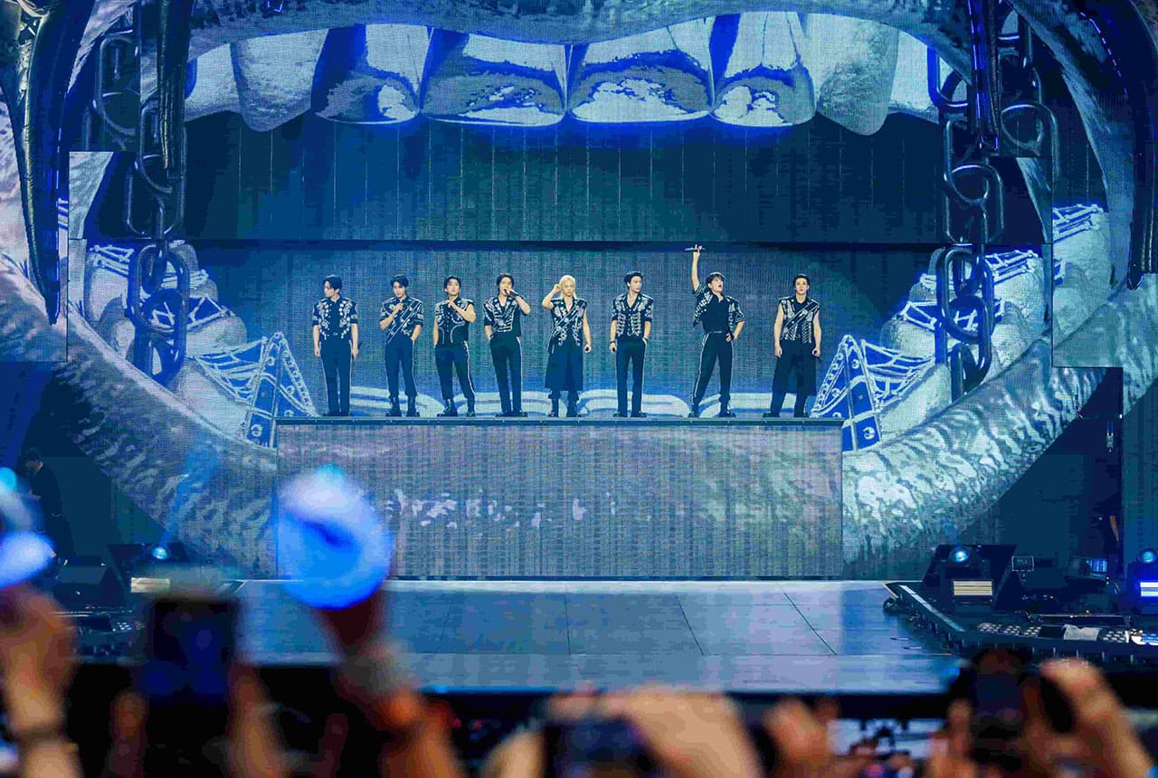 Stray Kids Make K-pop History, Kicking Off European Tour with a Bang