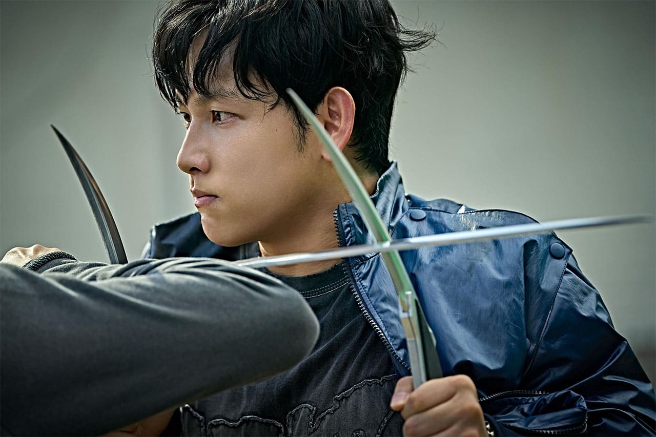 Im Si-wan Returns as the ‘Mantis’—MZ Killer Gunning for the Top