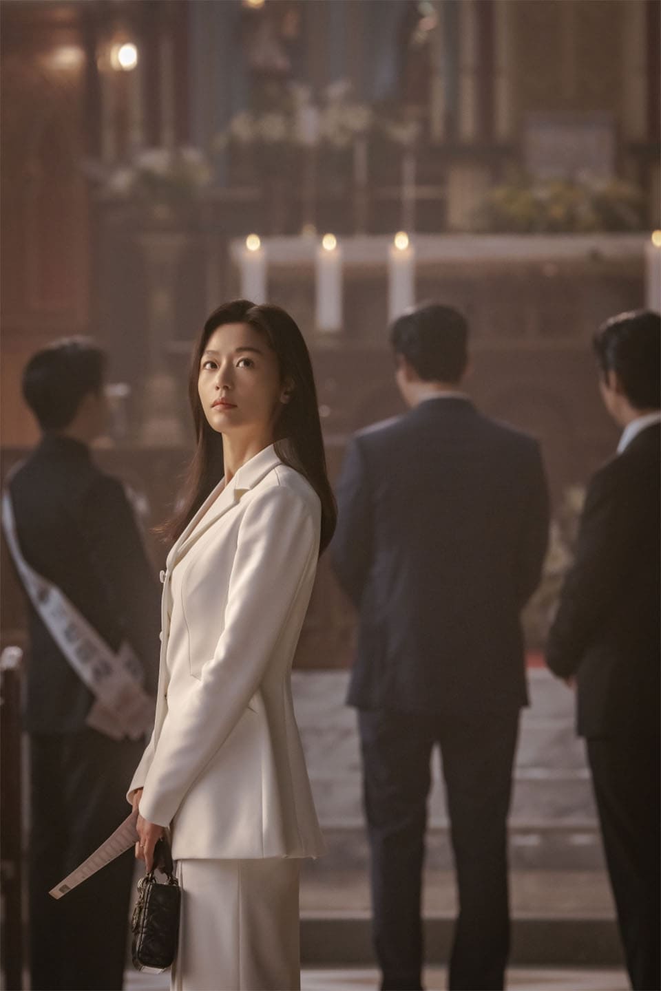Jun Ji-hyun Declares for Presidency — 'Tempest' Premieres with a Bang