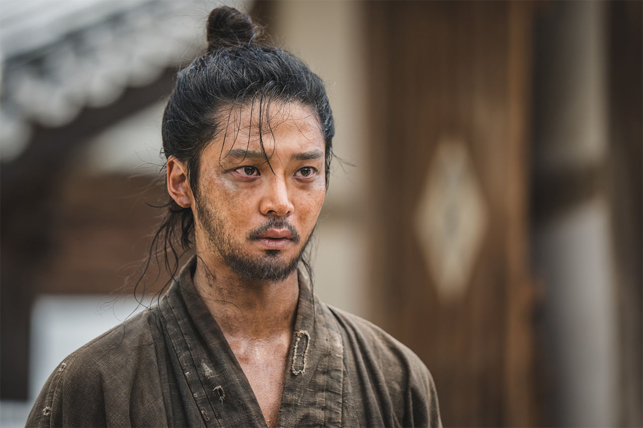 'The Murky Stream' Rowoon and Shin Ye-eun Embrace Grit and Raw Action