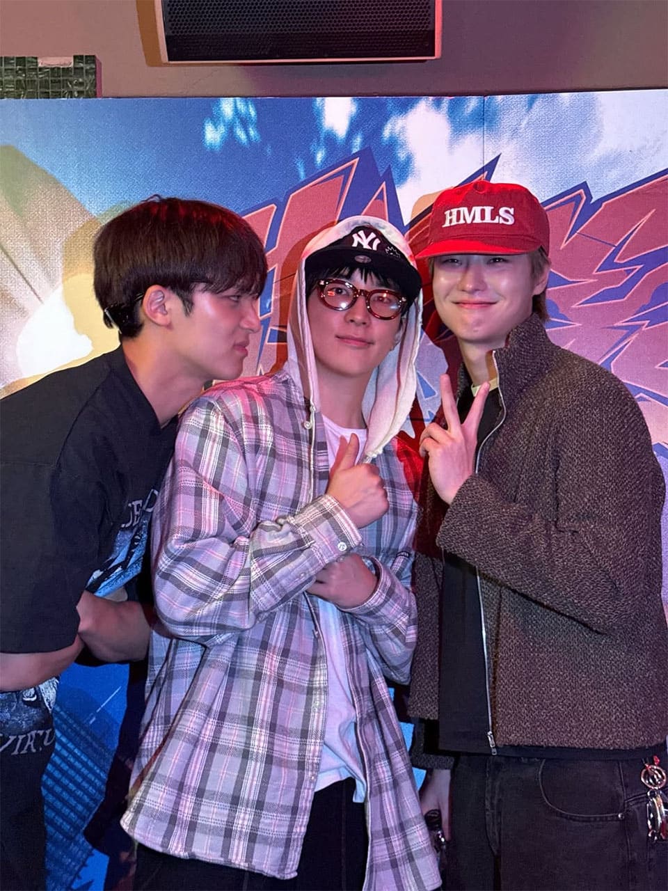 SEVENTEEN’s Mingyu & BTS’s Jungkook Reunite for 97-Line Moment