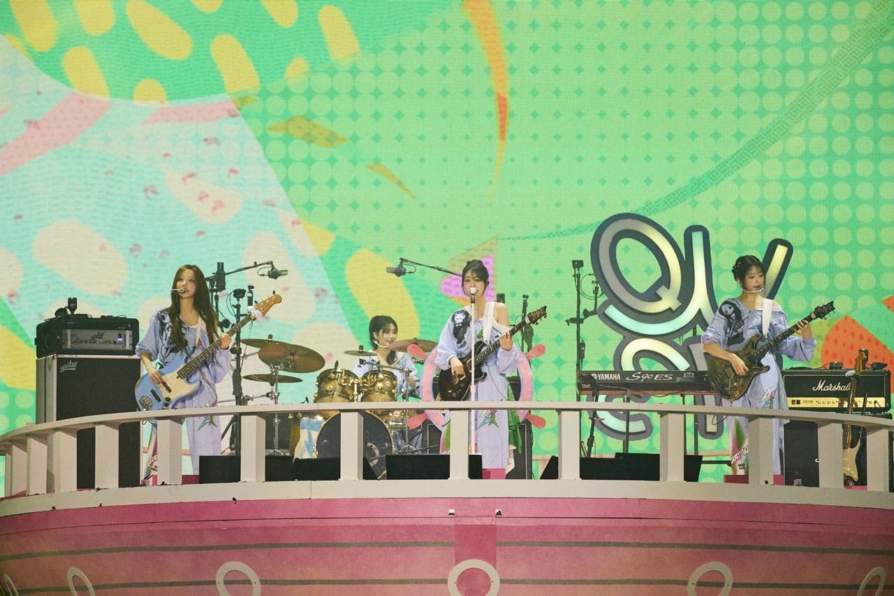 QWER Launches First World Tour in Seoul with Explosive Energy and ...