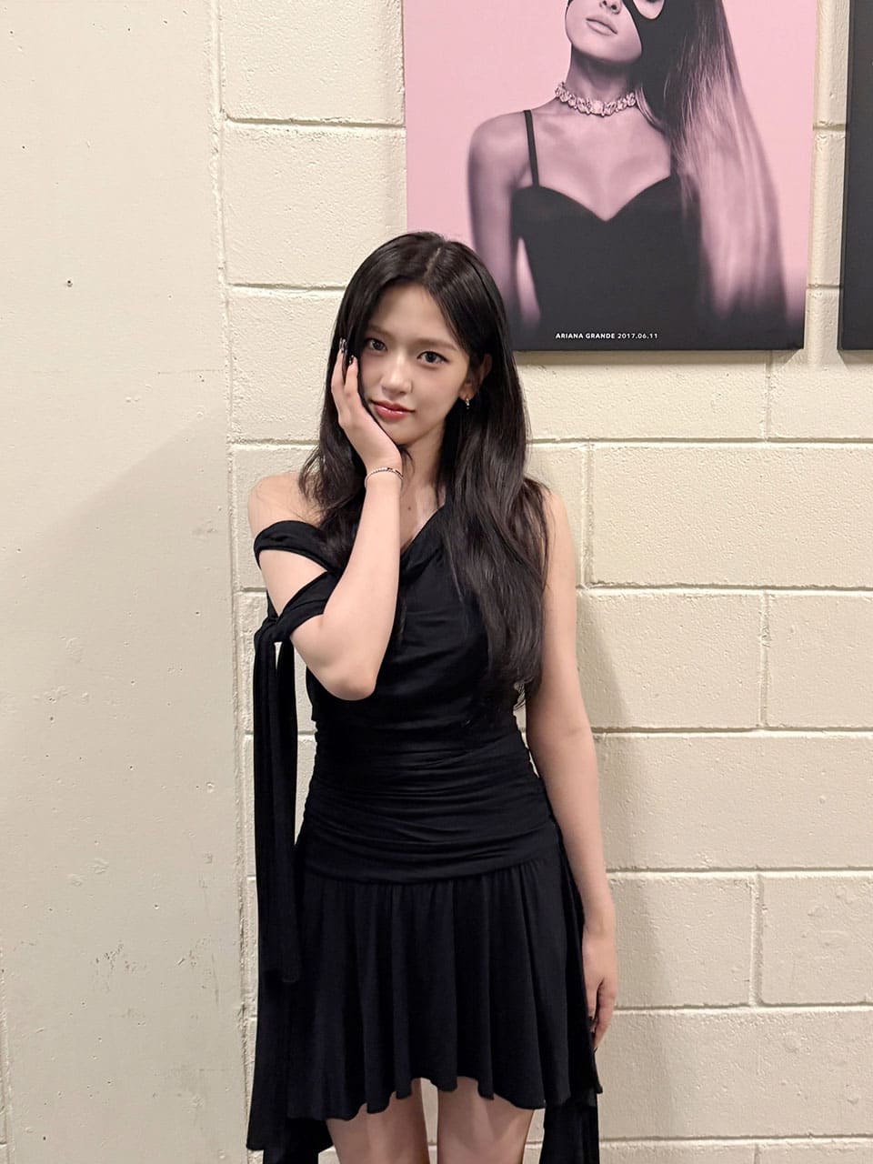 IVE Heats Up 'Music Bank in Lisbon' with Hit Medley and Ahn Yujin’s Special Stage