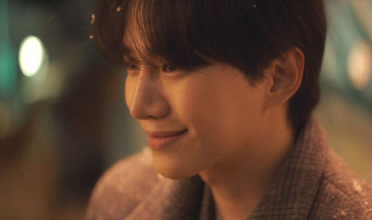 Lee Junho Proves His Star Power Once Again in ‘Typhoon Family’