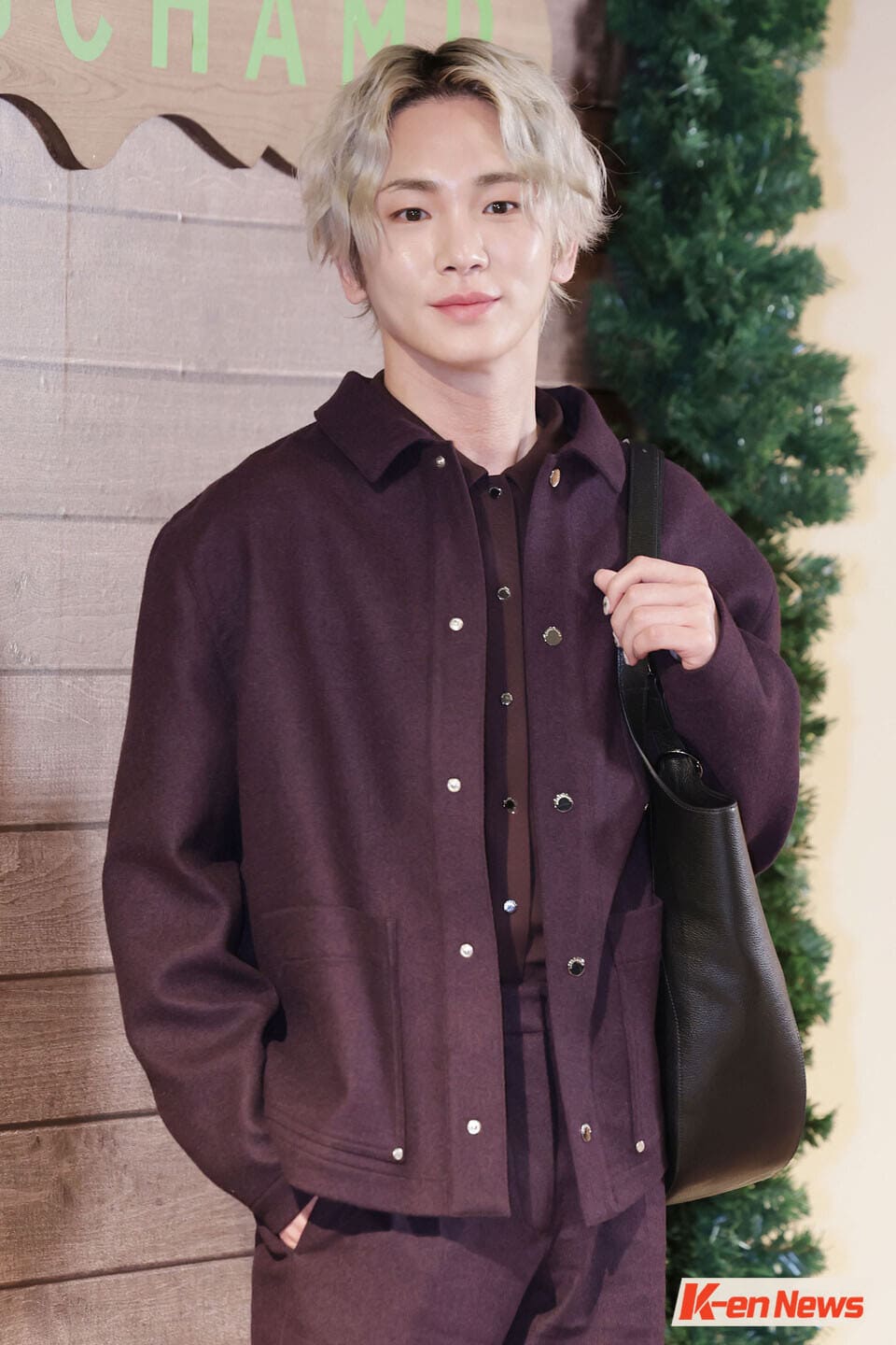 SHINee’s Key Serves the Perfect Boyfriend Look in All-Burgundy Ensemble