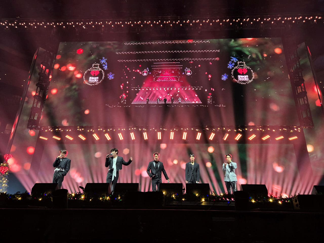 MONSTA X Continues U.S. ‘Jingle Ball Tour’ with Electrifying Show in ...