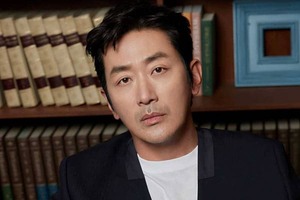 [Interview] Ha Jung-woo: "A Set Where 60 Actors United as One... Felt ...
