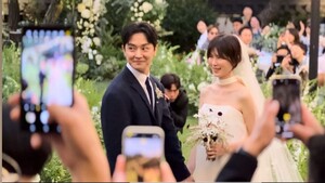 'Marry My Husband' Stars Gong Min-jung and Jang Jae-ho Celebrate Their ...